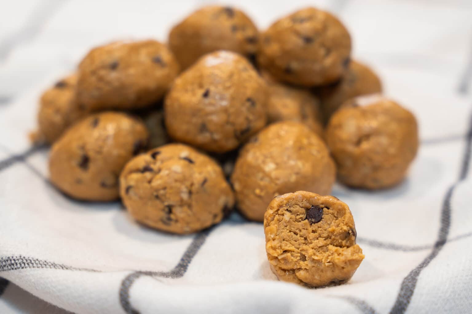 Easy Peanut Butter Protein Energy Balls - Our Family Cooks